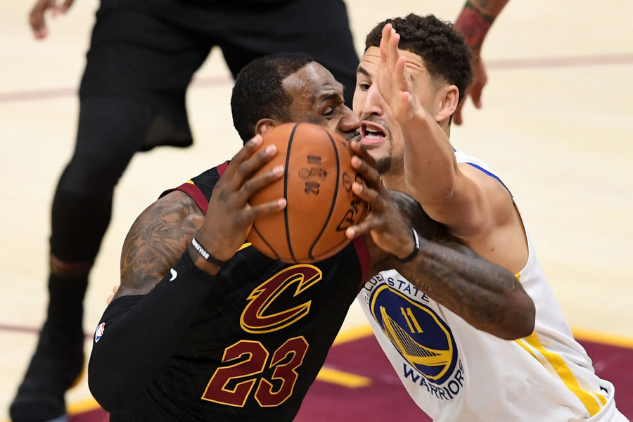 LeBron James injured right hand after punching blackboard in locker ...